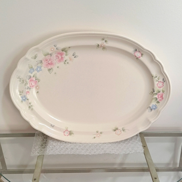 Pfaltzgraff | Dining | Vintage Pfaltzgraff Tea Rose Pattern Serving ...